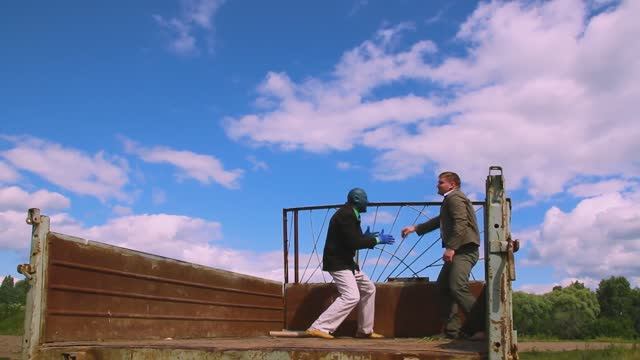 20 серия. Фантомас арестован | Сериал "Дядя Витя и ВиктОр Бон-Бон"