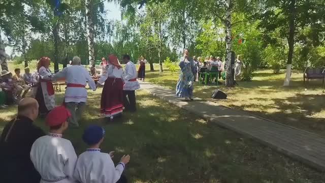 День косоворотки