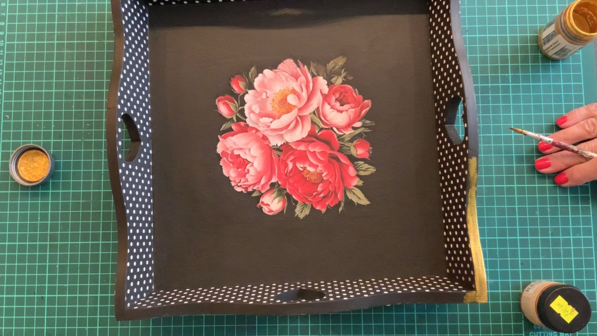 Поднос в силе МакКензи своими руками