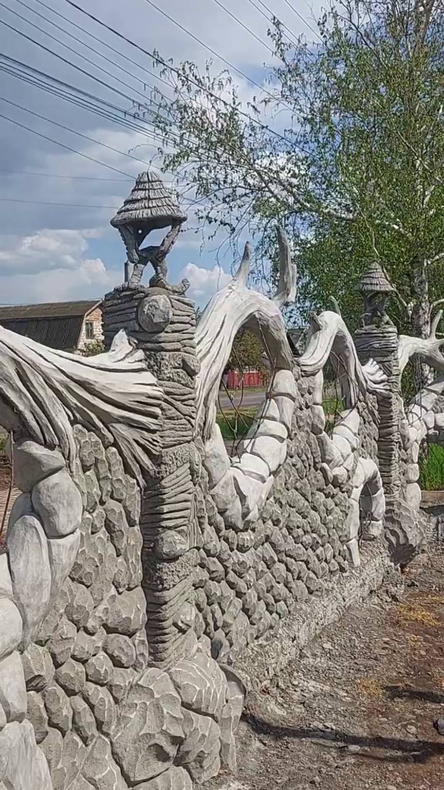 Оформление фасада.забор на  даче из  арт бетона мастер Чайковский Генадий