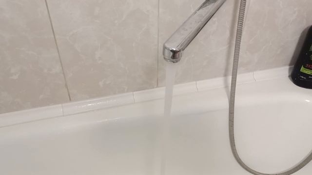 Есть способ! Пользоваться в своем доме обычной насосной станцией, если глубина скважины 40 метров!