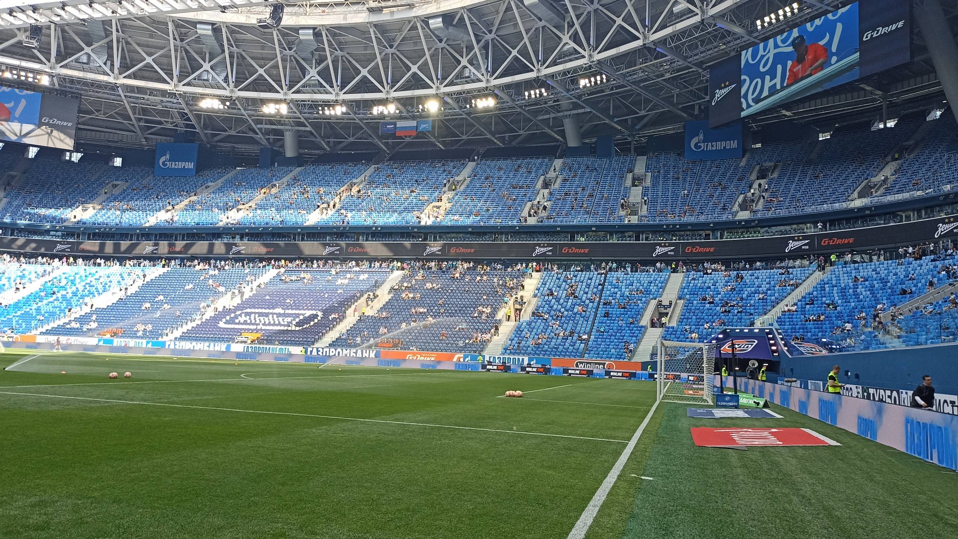 Газпром Арена  - стадион Зенита