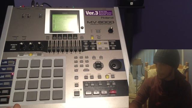 Sampling On The Roland MV-8000 - Making a Quick Beat