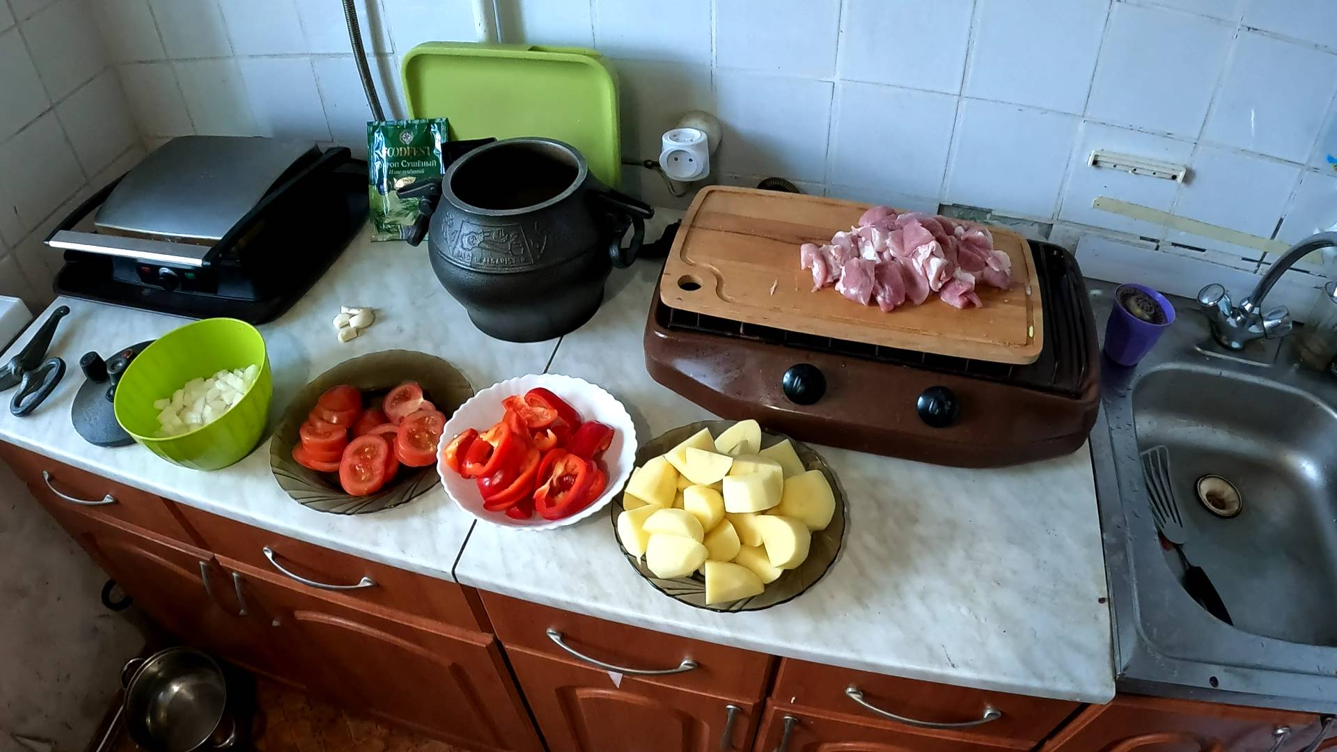 Жаркое из Свинины с Картошкой и Овощами.