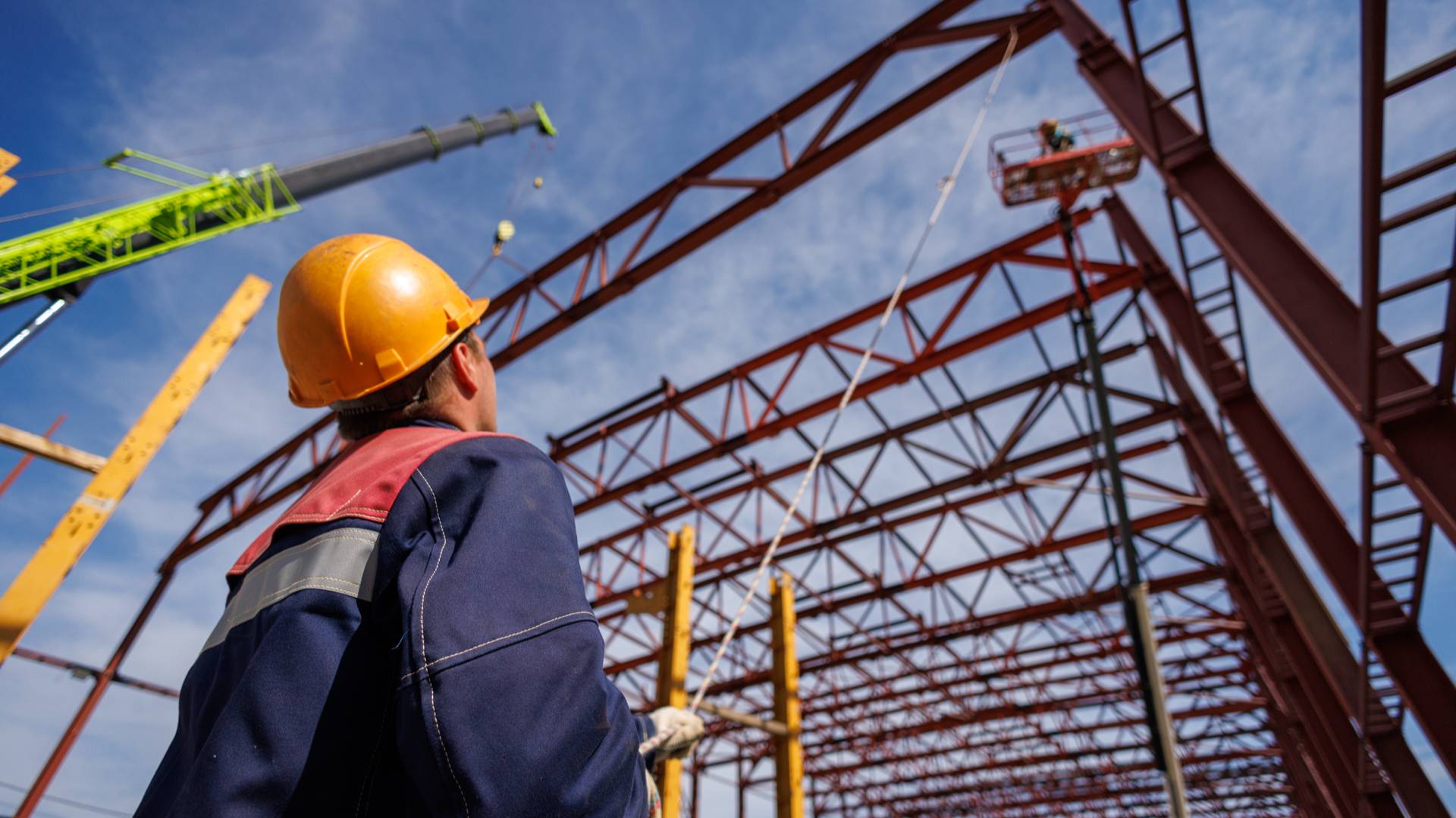 Ход строительства комплекса по производству высокоскоростных поездов, май-2025