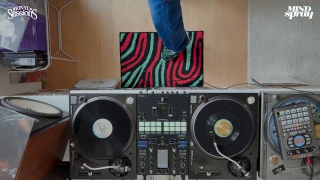 Summer Grooves with HUF