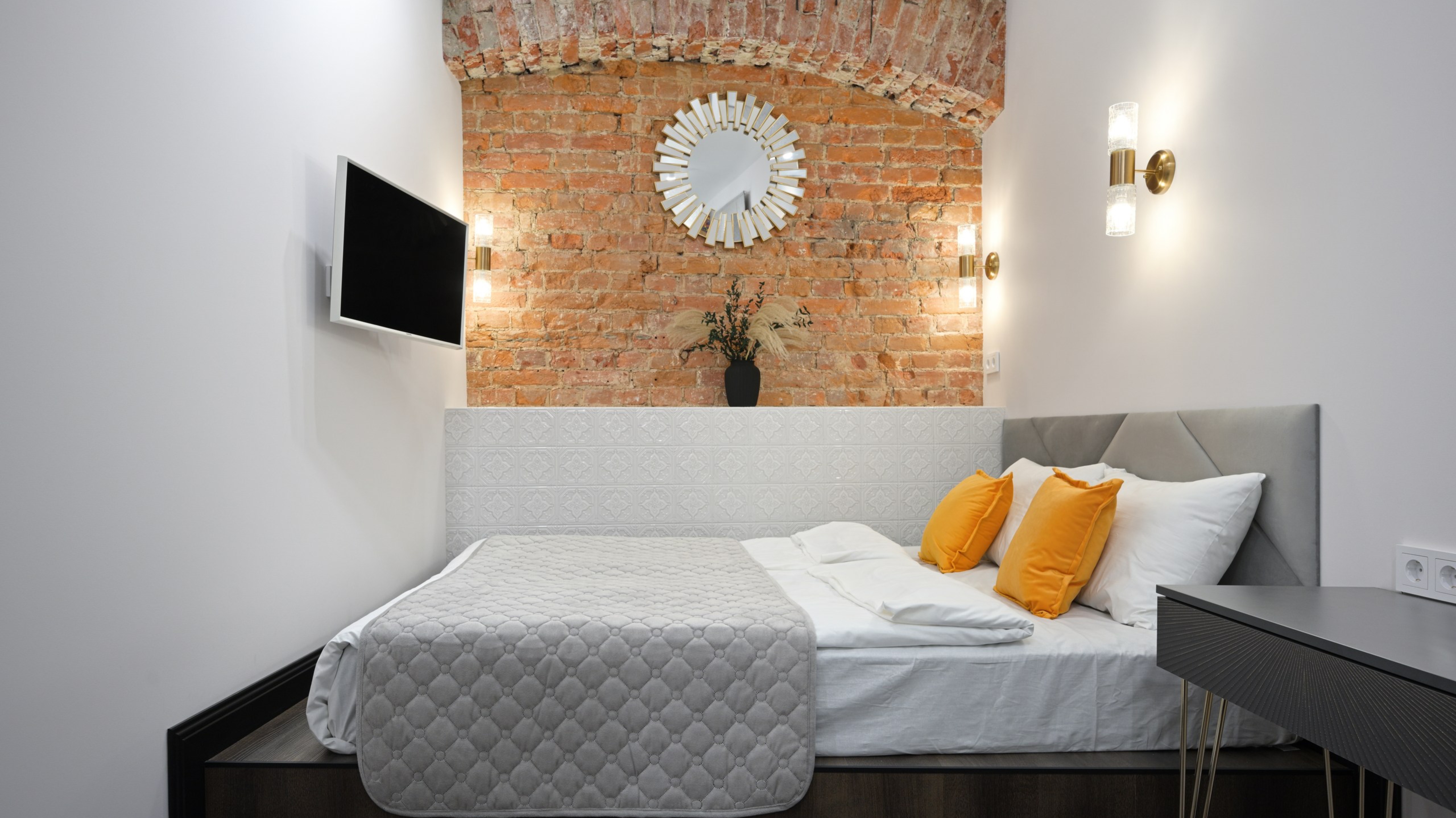 Комната №3 в мини-отеле 1912 у метро Владимирская (Свечной 4)