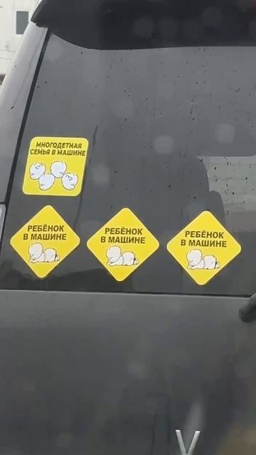 Сегодня, 1 июня, во Владивостоке происходит нечто странное