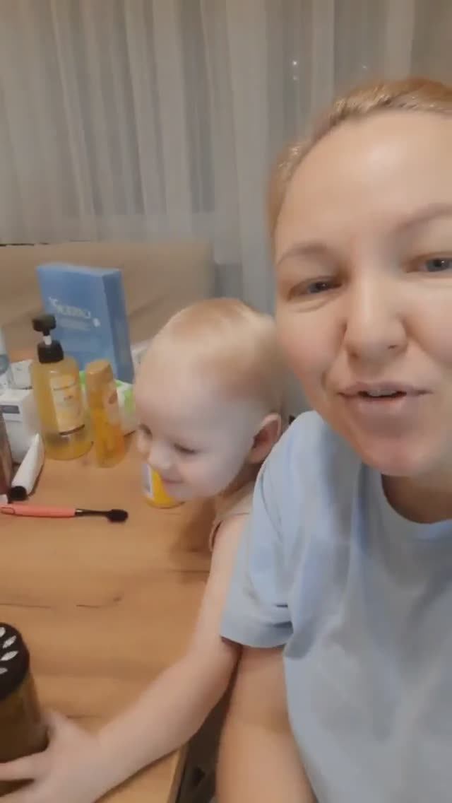 Мама в декрете показывает покупки