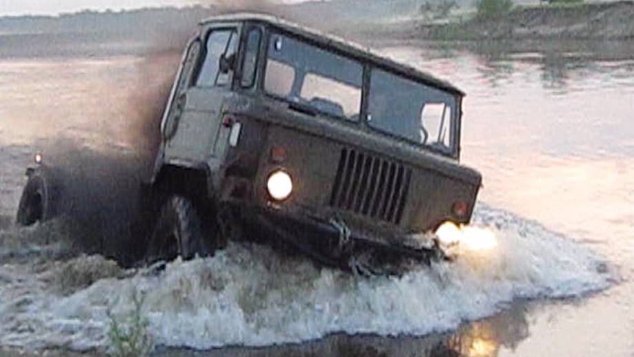Жёсткое путешествие на ГАЗ-66 по болотам!  A truck journey through the swamps