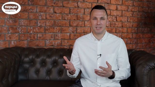 Ведущий Илья Капелин