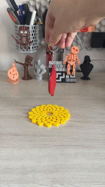 ссылки в описан_комменте_Брелок Губы (подвеска)