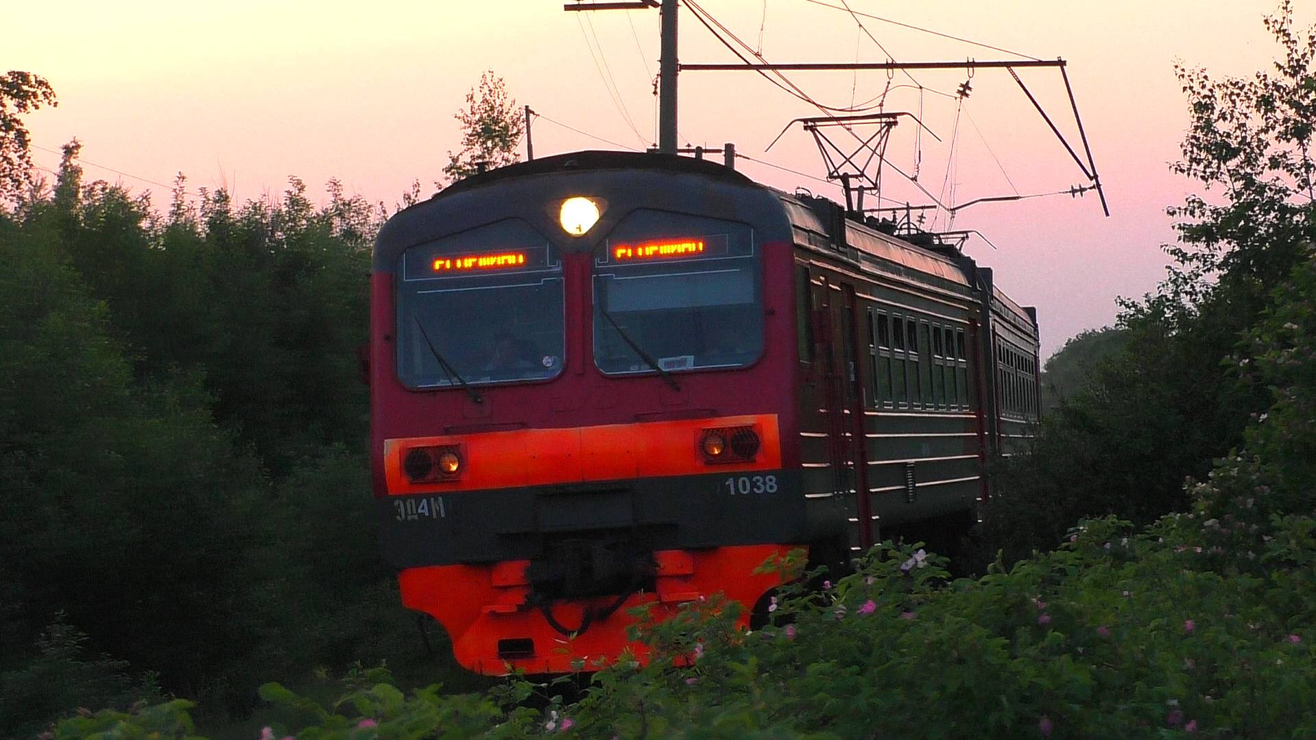 "На закате дня". ЭД4М-1038/1037 сообщением Нижний Тагил — Егоршино