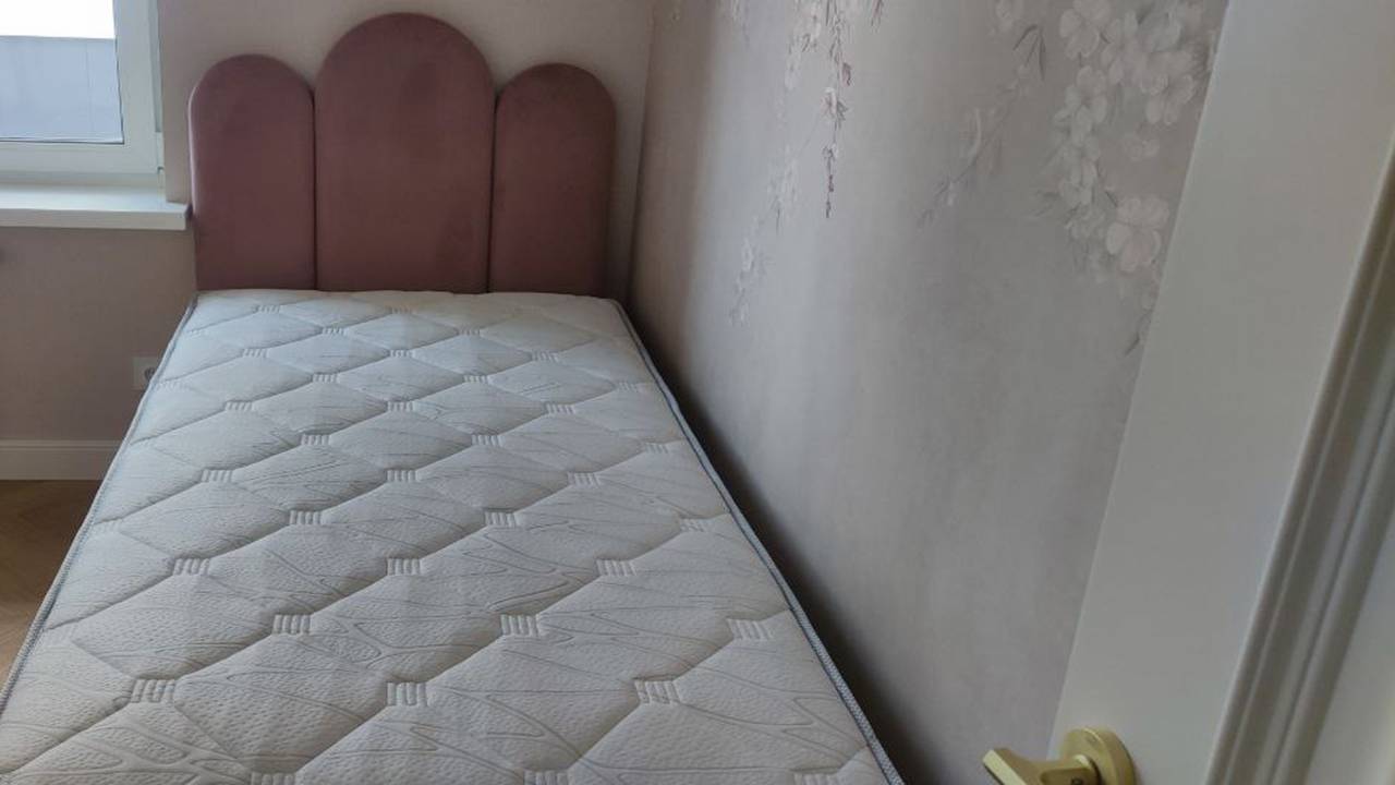 Односпальная кровать с изголовьем - Савоярди