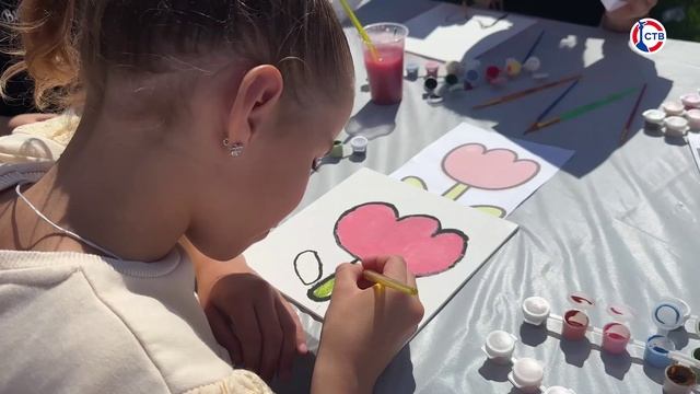 Активисты «Движение Первых» приняли участие в Фестивале детства и юности