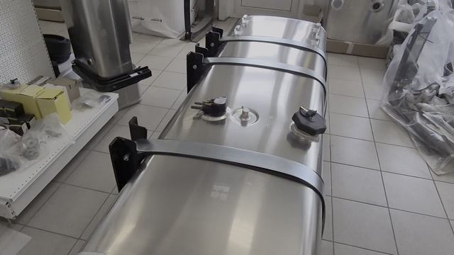 MAN TGA/TGS/TGX: Разбор УСИЛЕННОГО Алюминиевого Топливного Бака 780л (620x690x2100)