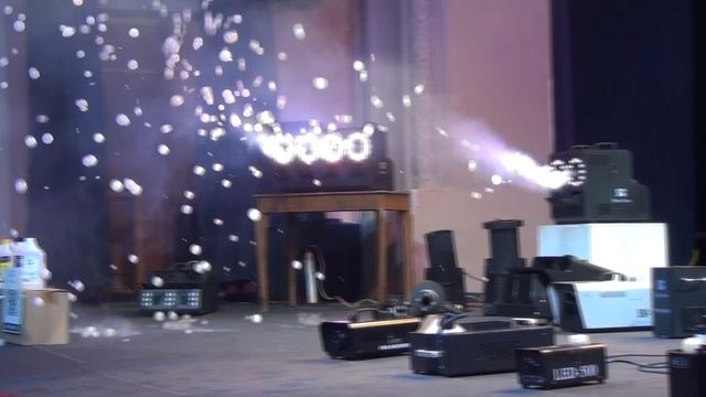 Генераторы снега и мыльных пузырей