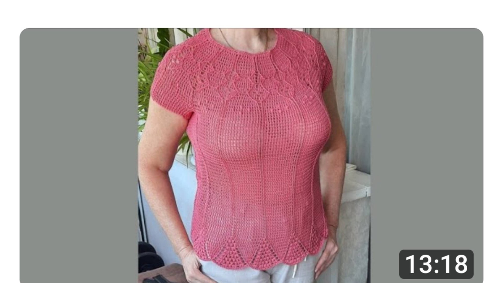 Летний топ крючком "Рельефный квадрат."