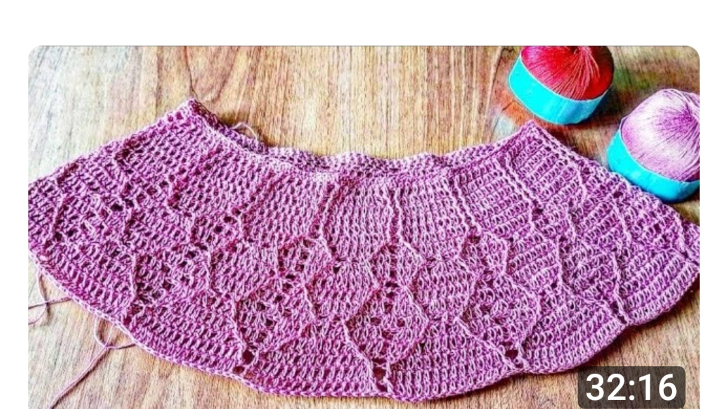 Круглая кокетка крючком "Рельефный квадрат" (1часть)