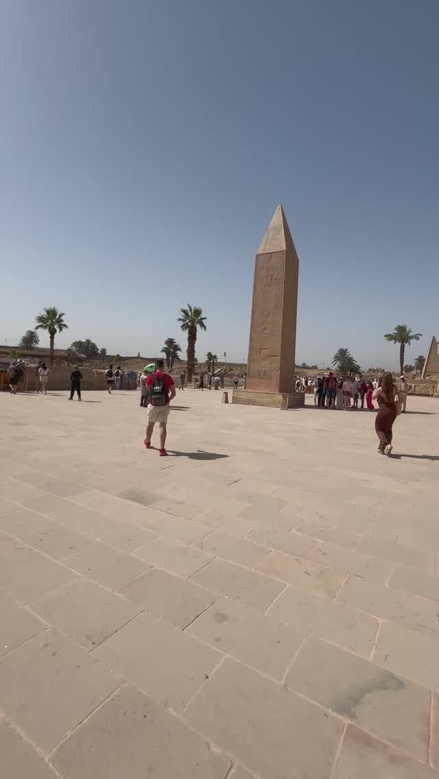 Священное озеро Тутмоса, скарабей, Стелла. Карнакский храм. Египет.