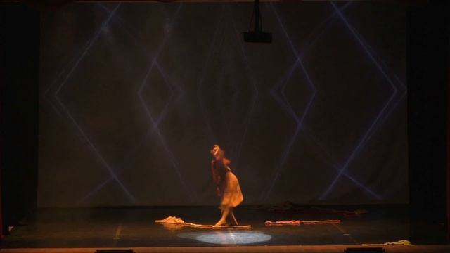 Танцевальный спектакль "Связующая нить"