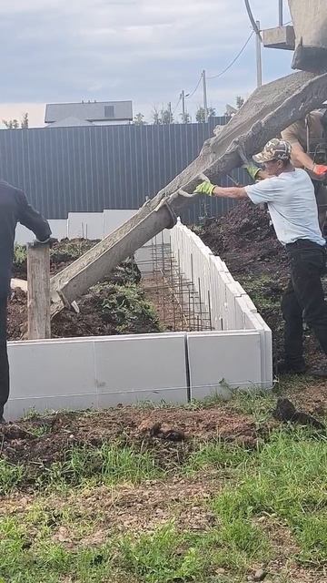 фундамент под баню. часть 1. заливка в грунт