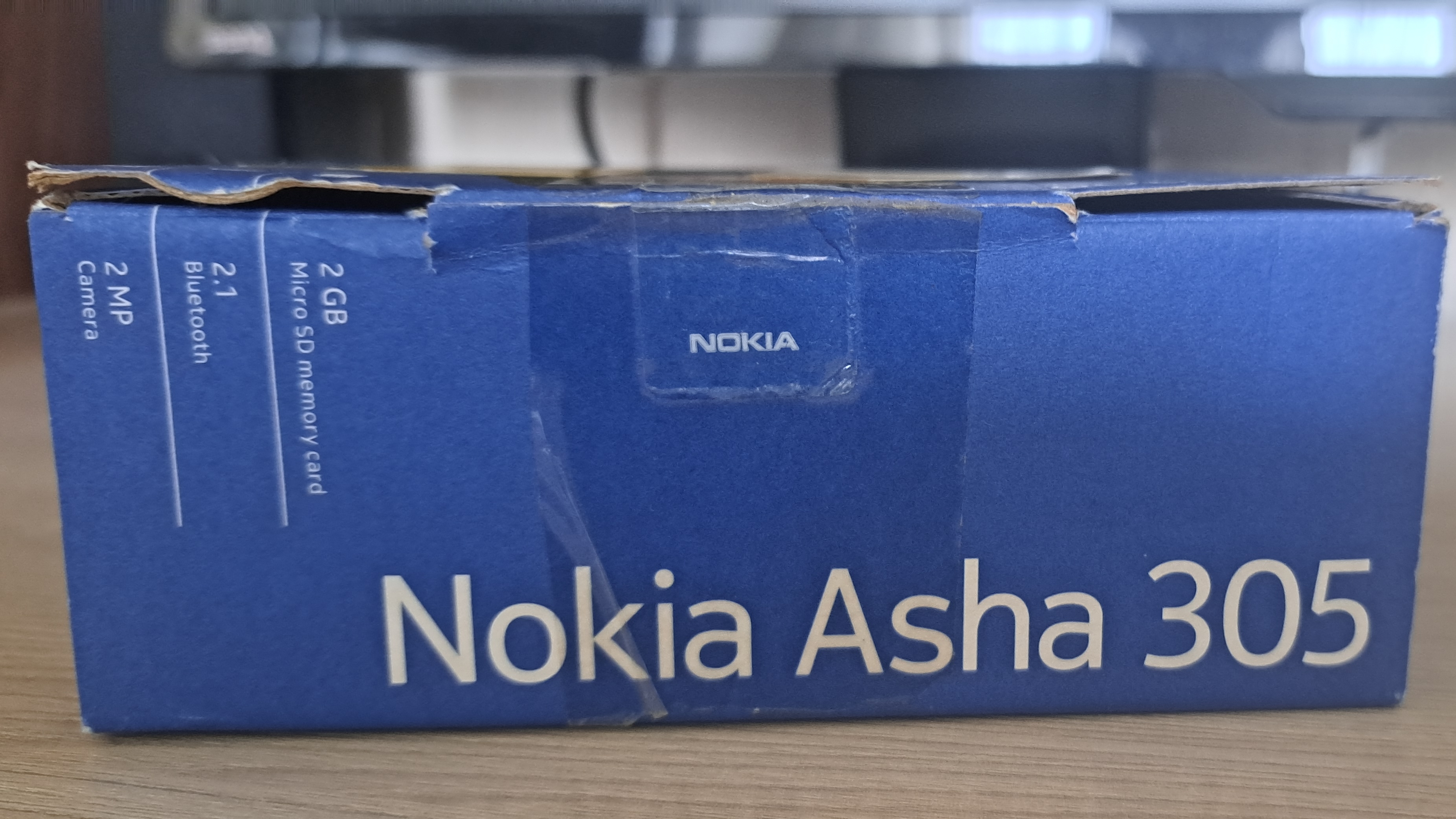 Обзор на Nokia Asha 305