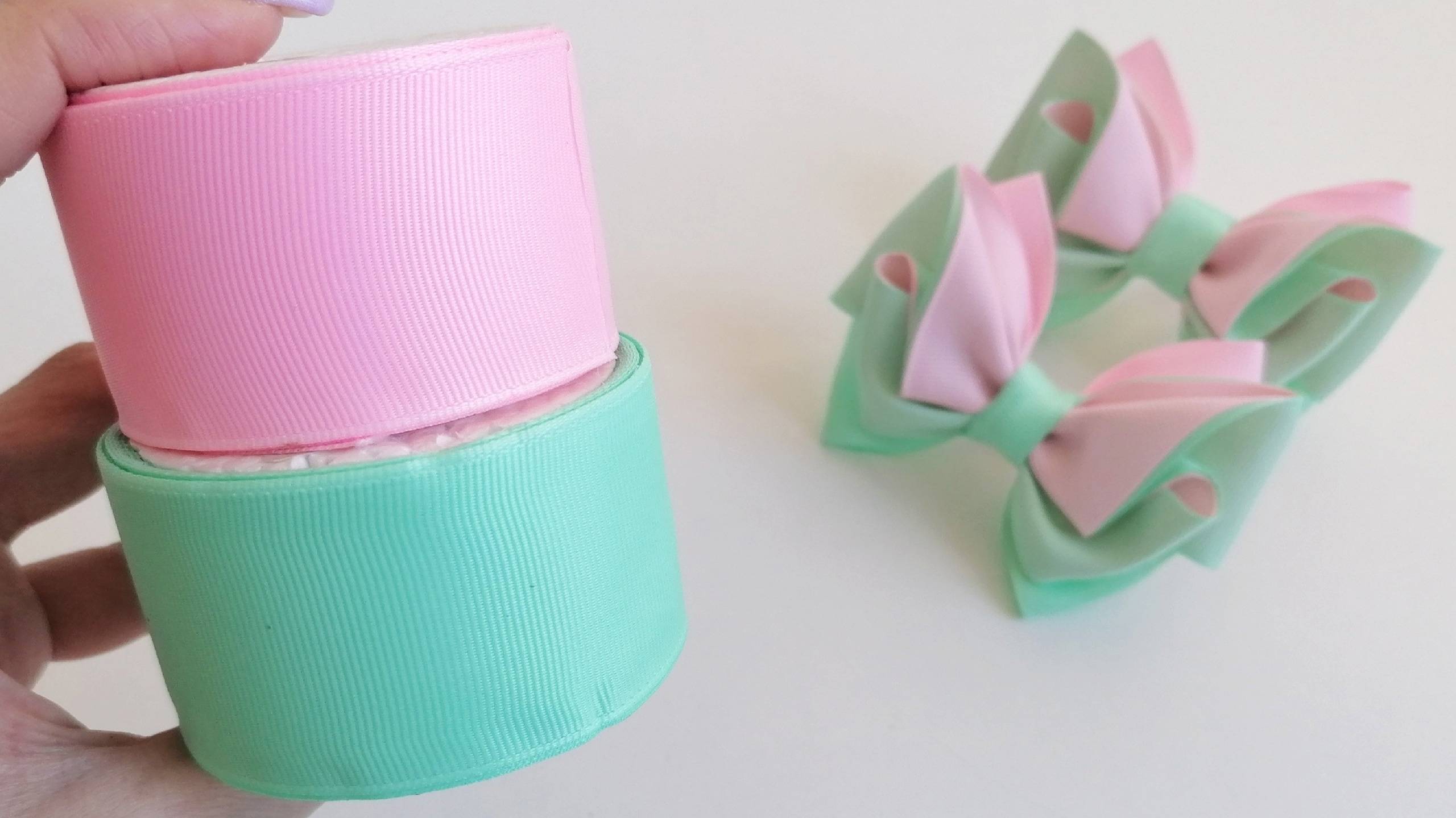 Только однотонные ленты шириной 4 см