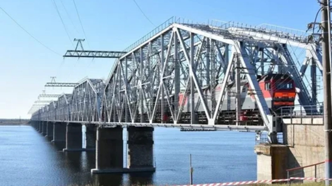 Сызранский (Александровский) 
Железнодорожный мост в Самарской области