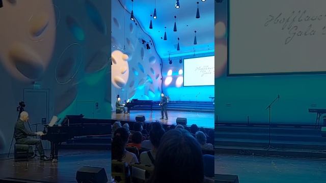 Ученик Олега Усенко-Золотос, Маркус Кинч, 16 лет, 6 год обучения. Концерт в Потсдаме.