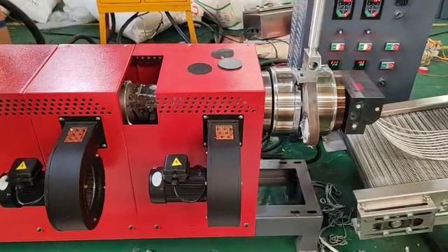 Мини гранулятор стренгового типа. Переработка отходов ПП пластиков