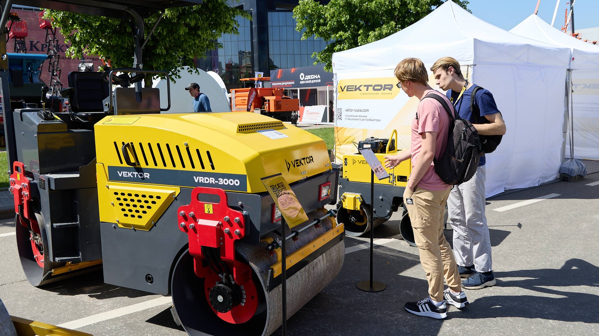 Тротуарный виброкаток VEKTOR VRDR-3000: хит продаж!