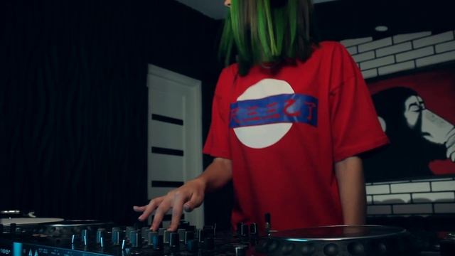 MISS MONIQUE -  Special Progressive House Mix For ADE 2019