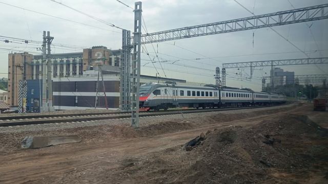 ЭП2Д-0016 у Курского вокзала