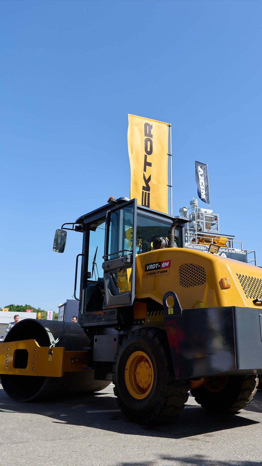 Грунтовый каток VEKTOR VRDT-6M: обзор
