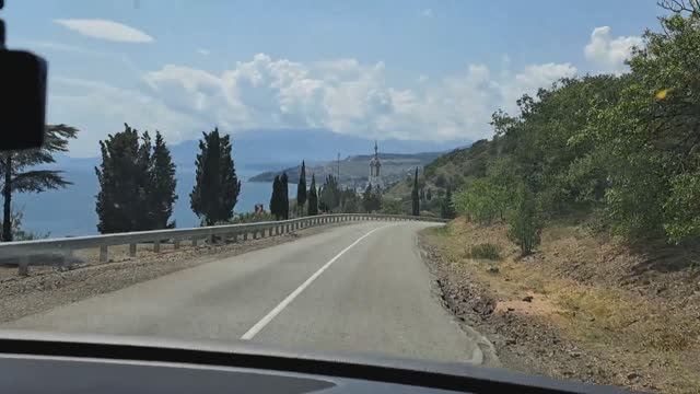 Едем в Крым из Пензы. VW Touareg. Дорога в Алушту вдоль моря по серпантину.