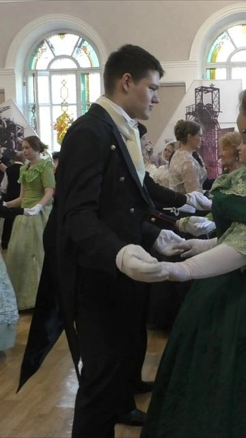 Вот оно наше современное образование! Совсем необразованная молодежь!