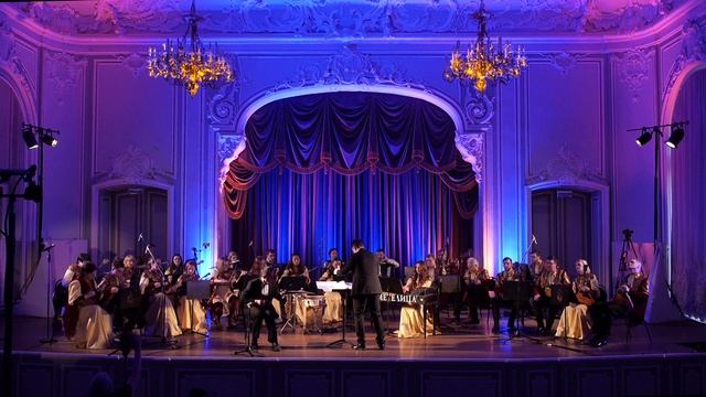 Л. Афанасьев “Гляжу в озера синие”.