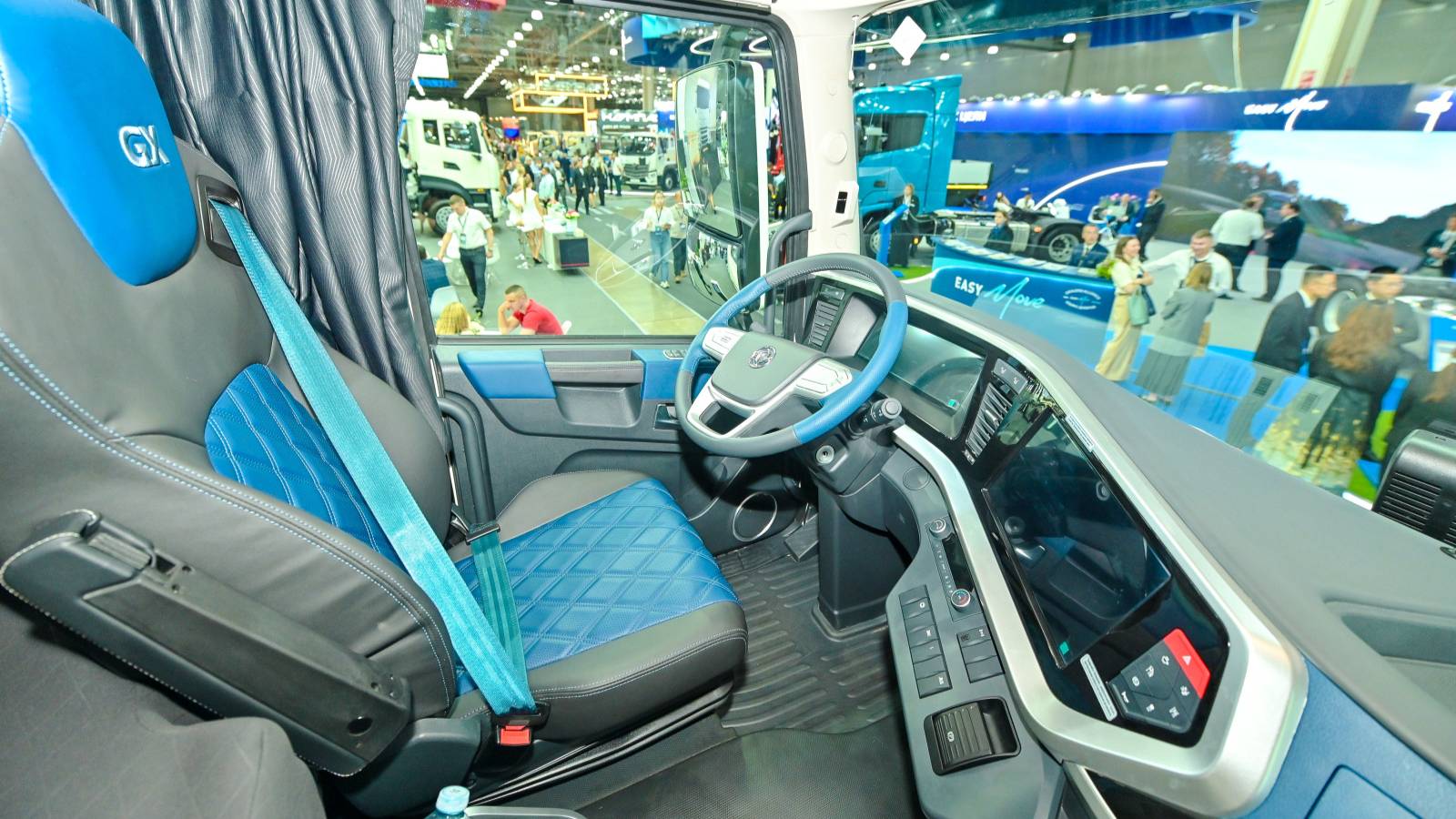 Новые грузовики Dongfeng на выставке СТТ ЭКСПО 2025