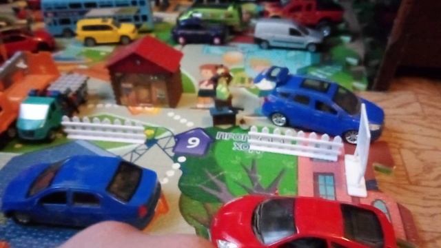 Макет посёлка Калинин. Остановка, пальмы, ювелирный магазин.