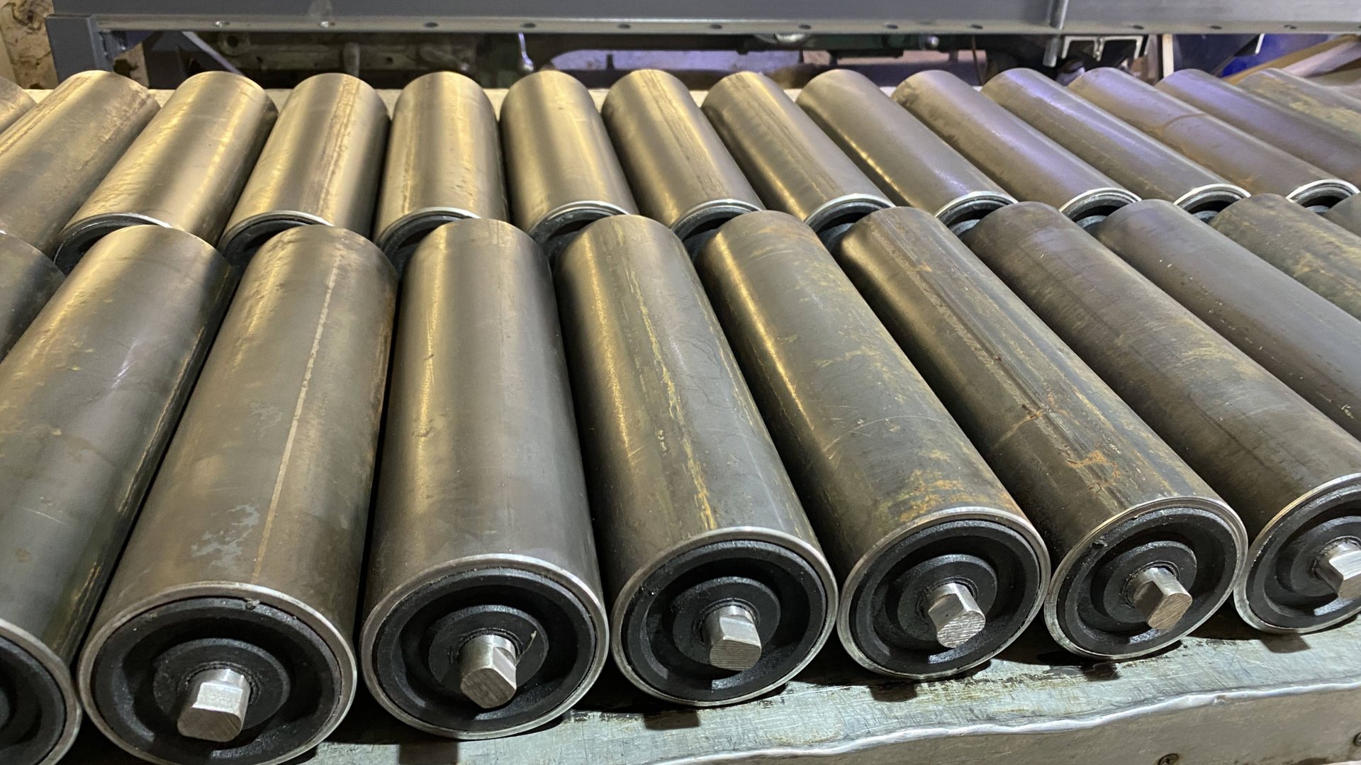 Конвейерные ролики стальные диаметром 89 мм