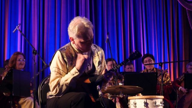 В. Городовская “Выйду на улицу”.