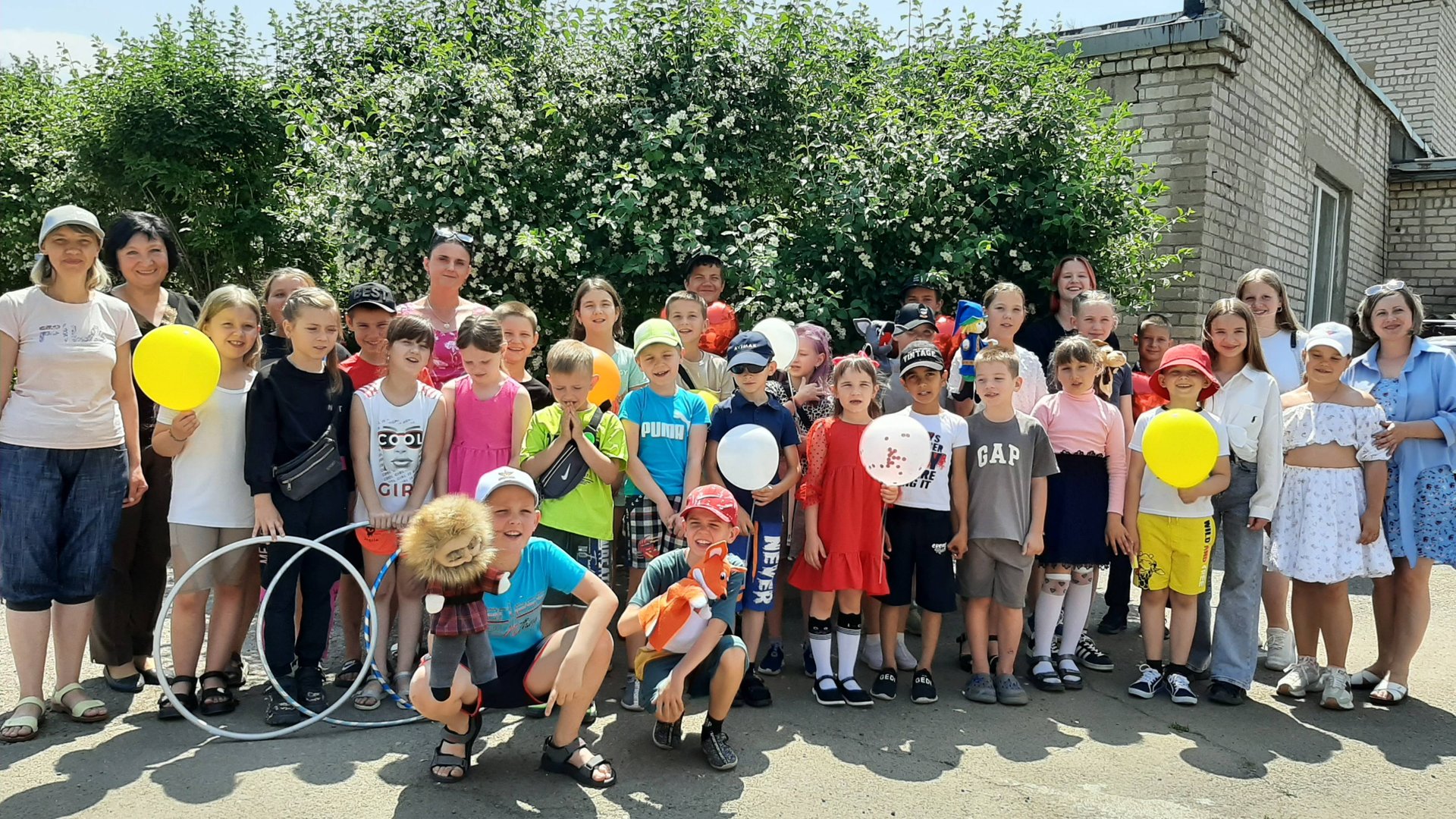 Кукольный спектакль «Как лиса волка судила» с. Власовка («Театр на колесах «Сказочный рейс»)