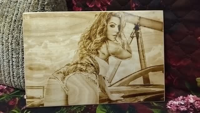 Девушка и АВТО