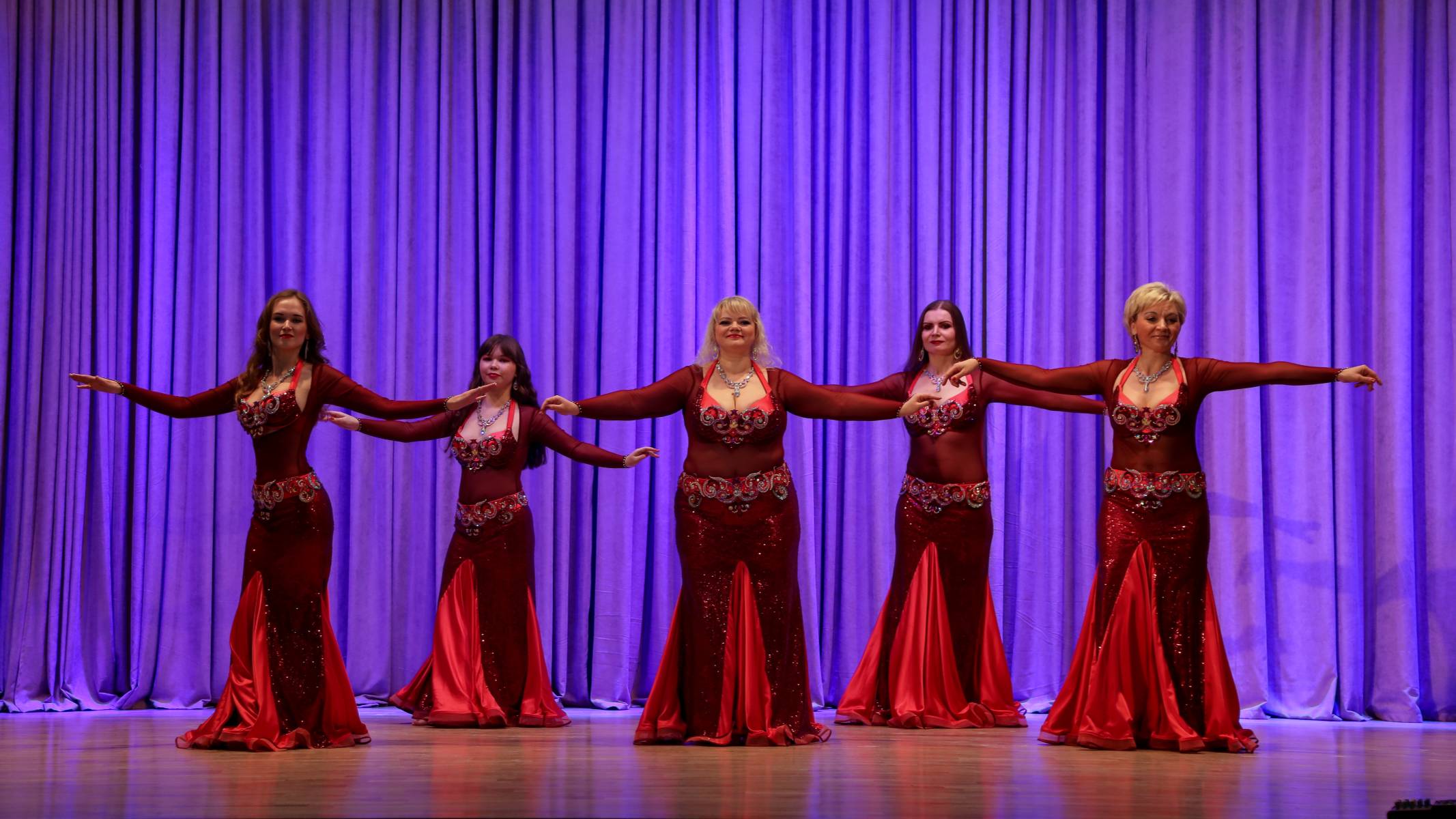 Группа Ясмин, беледи, Новогодний концерт школы "Тальяна", декабрь 2023