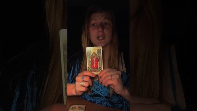 Сравниваем карты иерофант и Верховный жрец. Уэйта и Манары