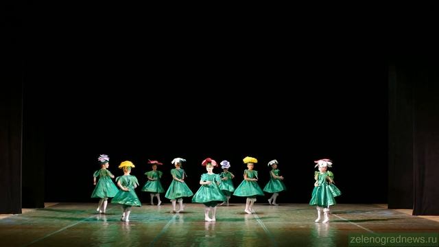 Театр танца "Сапфир" - Букет для мамы