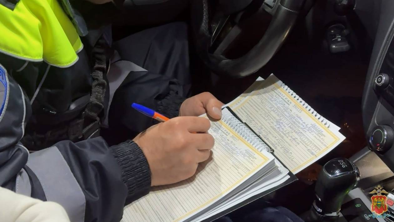 Жителю КБР, который управлял автомобилем в состоянии опьянения, назначен административный арест