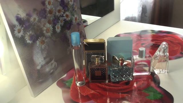 МОЯ ЛЕТНЯЯ 10-КА  БЮДЖЕТНЫХ АРОМАТОВ AVON