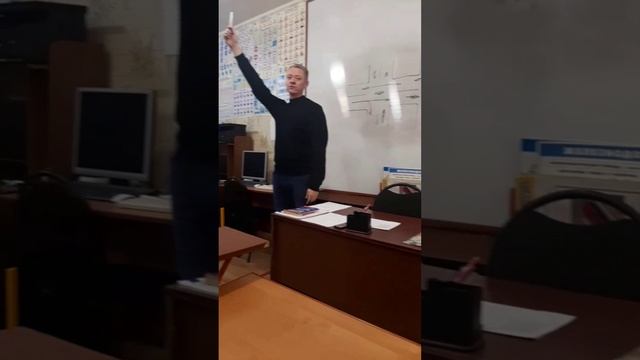 Тема 6. Сигналы регулировщика. (урок в классе)